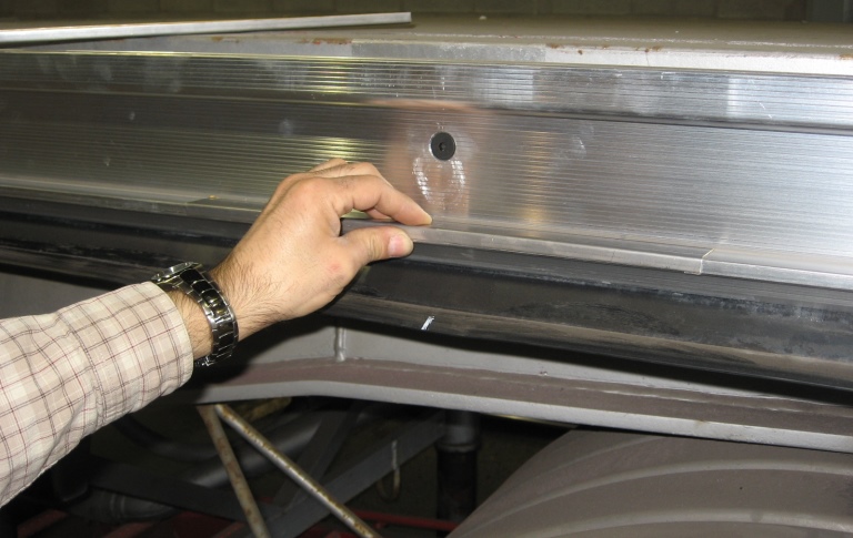 Flatbed Rolling Tarp Systems | Chameleon Innovations